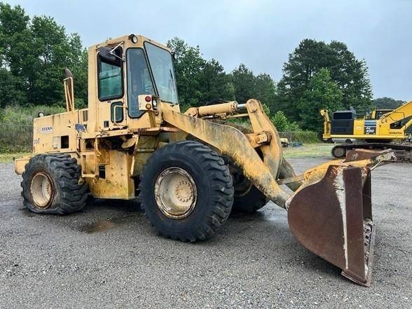 Komatsu WA 320-1