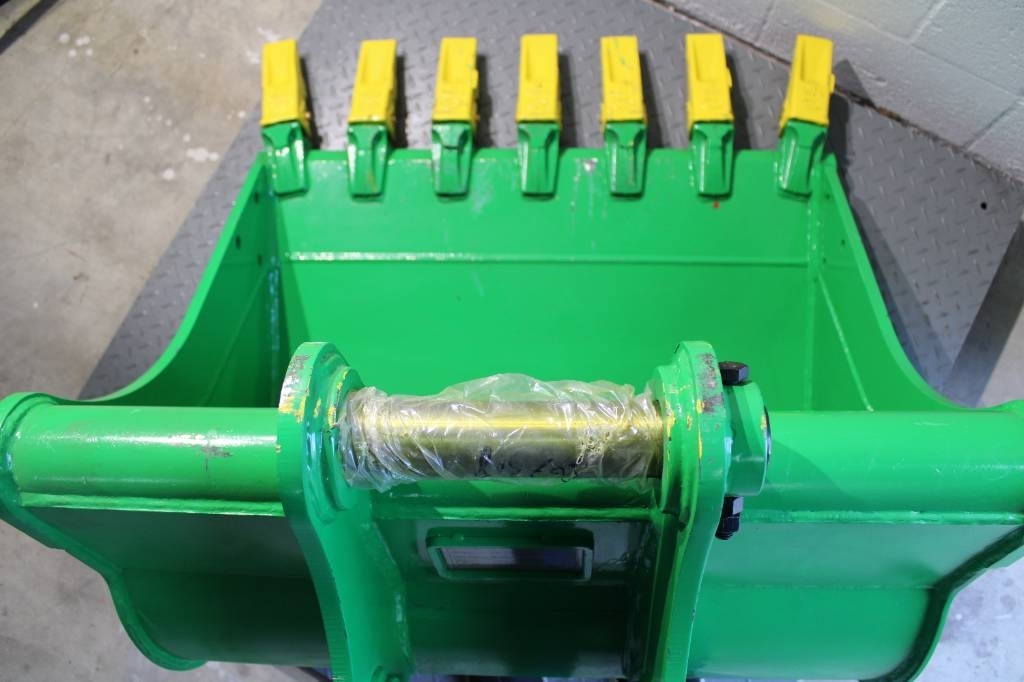 JM Attachments GP Bucket 36" for Takeuchi TB180