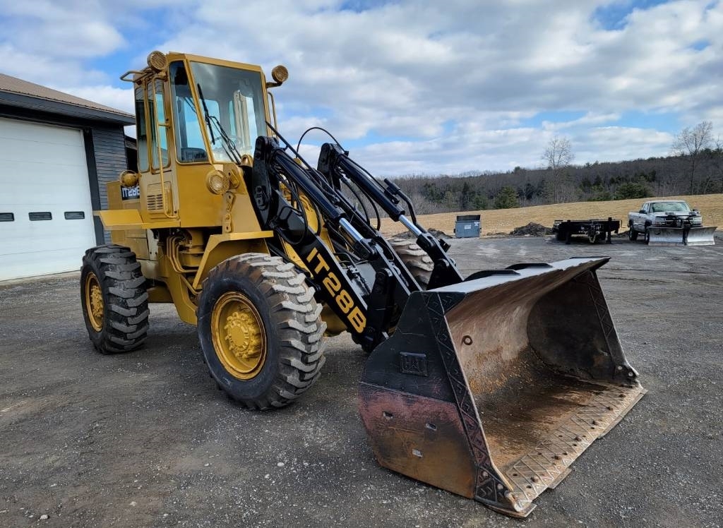 Caterpillar IT 28 B