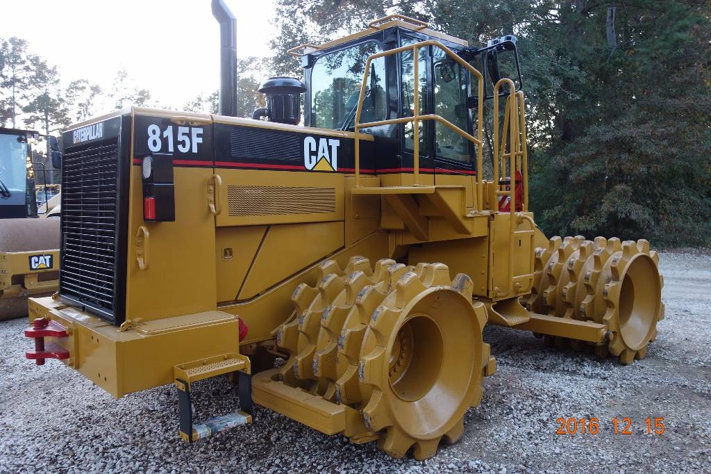 Caterpillar 815F - Soil Compactors - Construction Equipment - Tierra ...