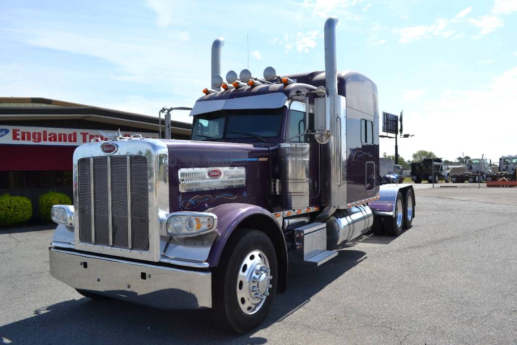 Peterbilt 389