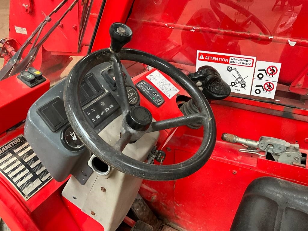 Manitou BT 420 - Verreikers - Bouw - Geuens Machinery
