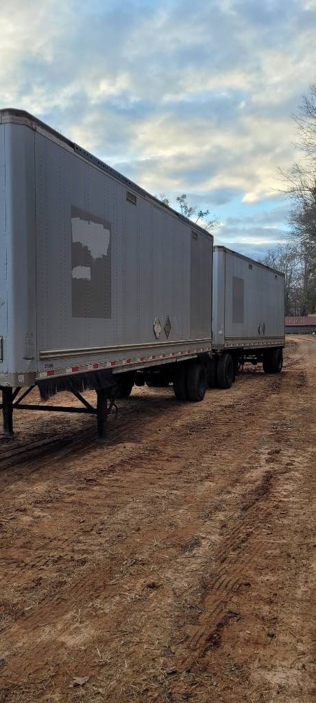 Stoughton DRY VAN PUP TRAILER