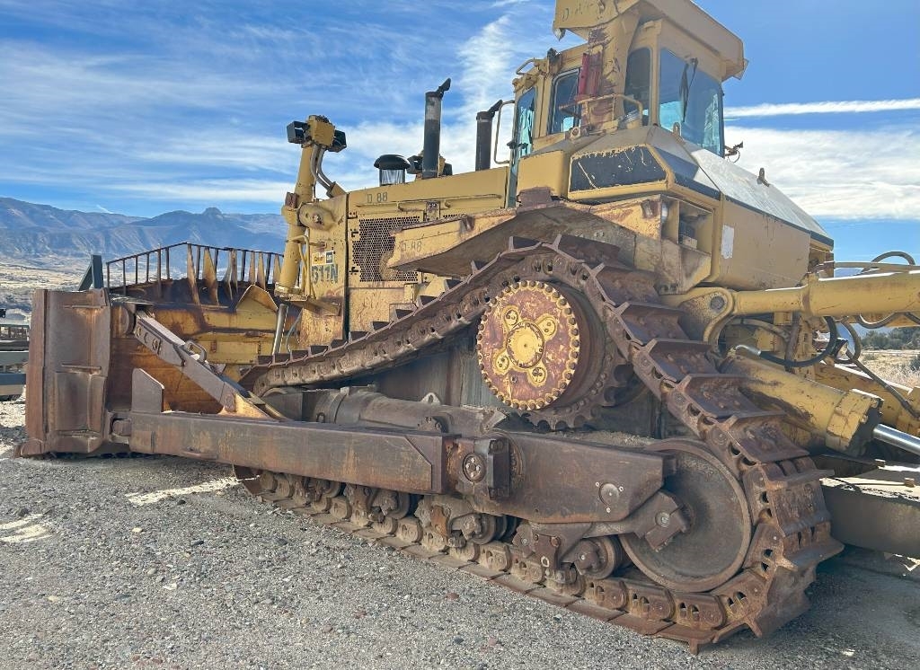 CAT D 11 N