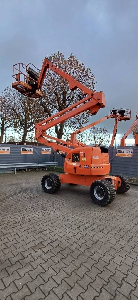 JLG 450AJ - Articulated boom lifts - Construction Equipment - Boels