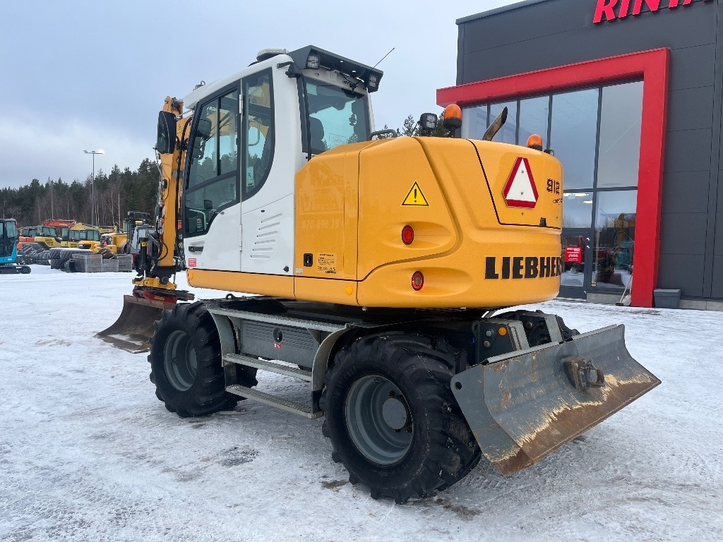 Liebherr 912 / Engcon, Kauha, Rasvari, Lämmitin - Wheeled Excavators ...