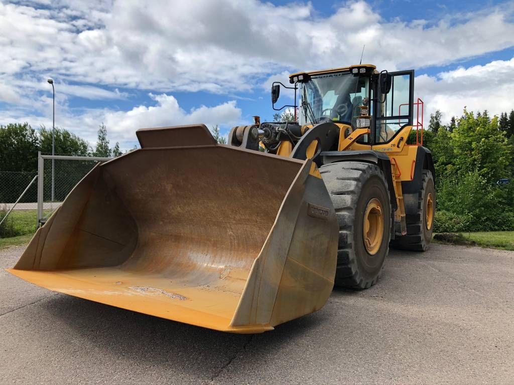 Volvo L260H - Wheel Loaders - Construction Equipment - Volvo CE EMEA ...