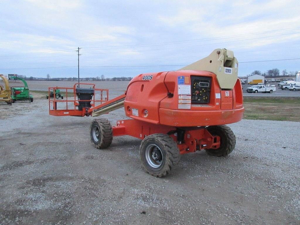 JLG 400S