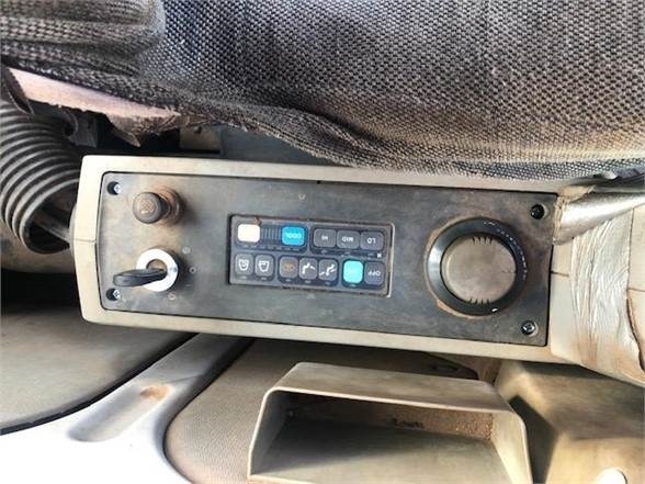 Daewoo SOLAR 220 LC V