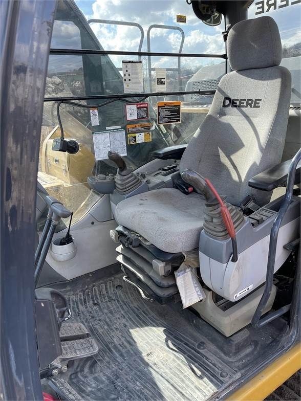 John Deere 300G LC