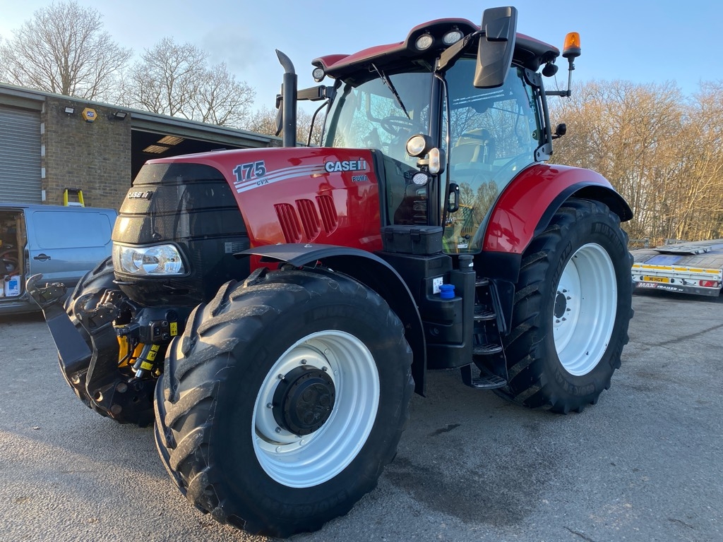 Case IH PUMA 175 CVX - Tractors - Agriculture - Mark Hellier