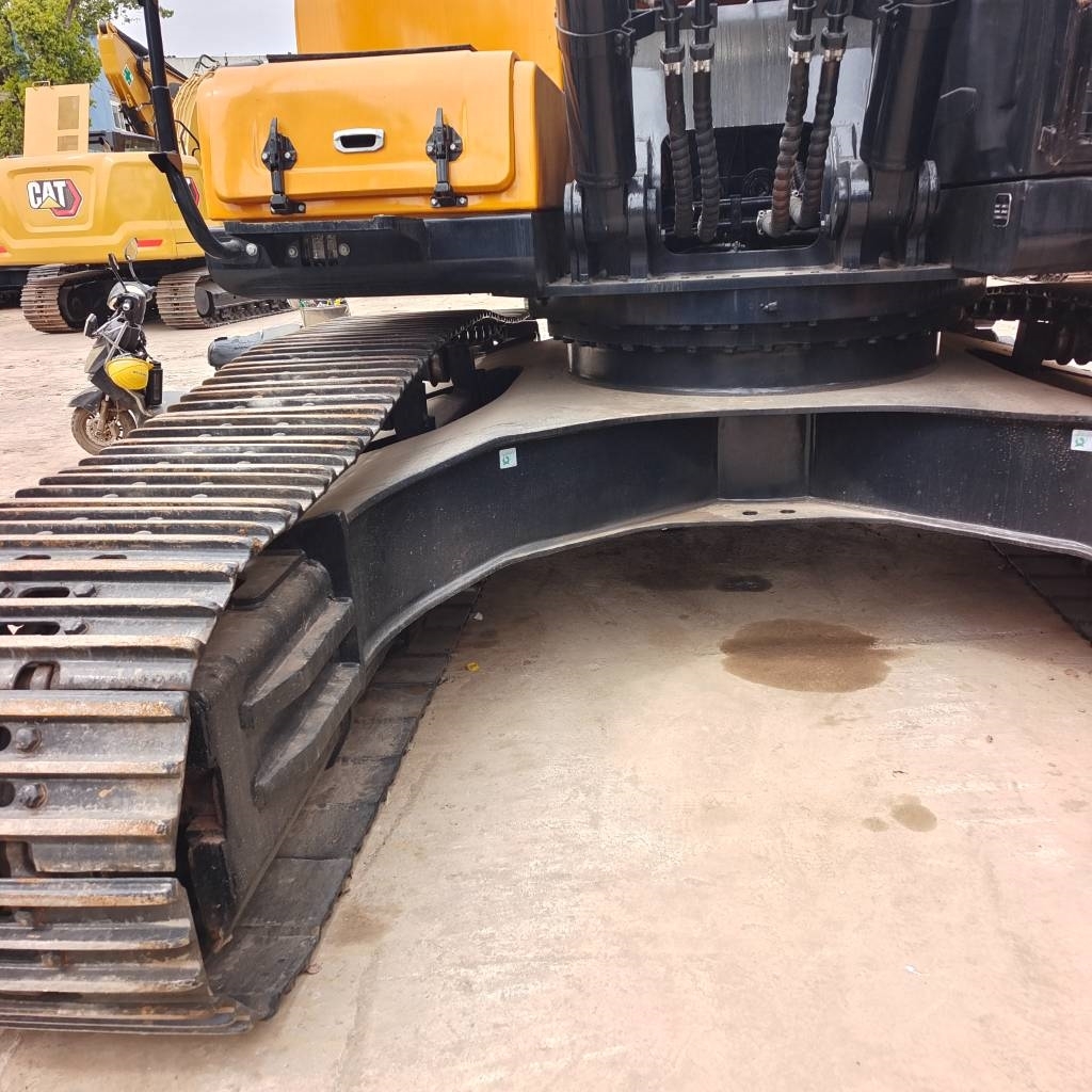 2023 Hyundai 330LC-9T Used Tracked Excavator for sale | P&E