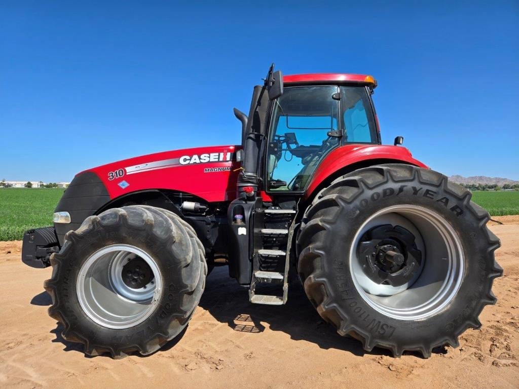 Case IH 310 Magnum