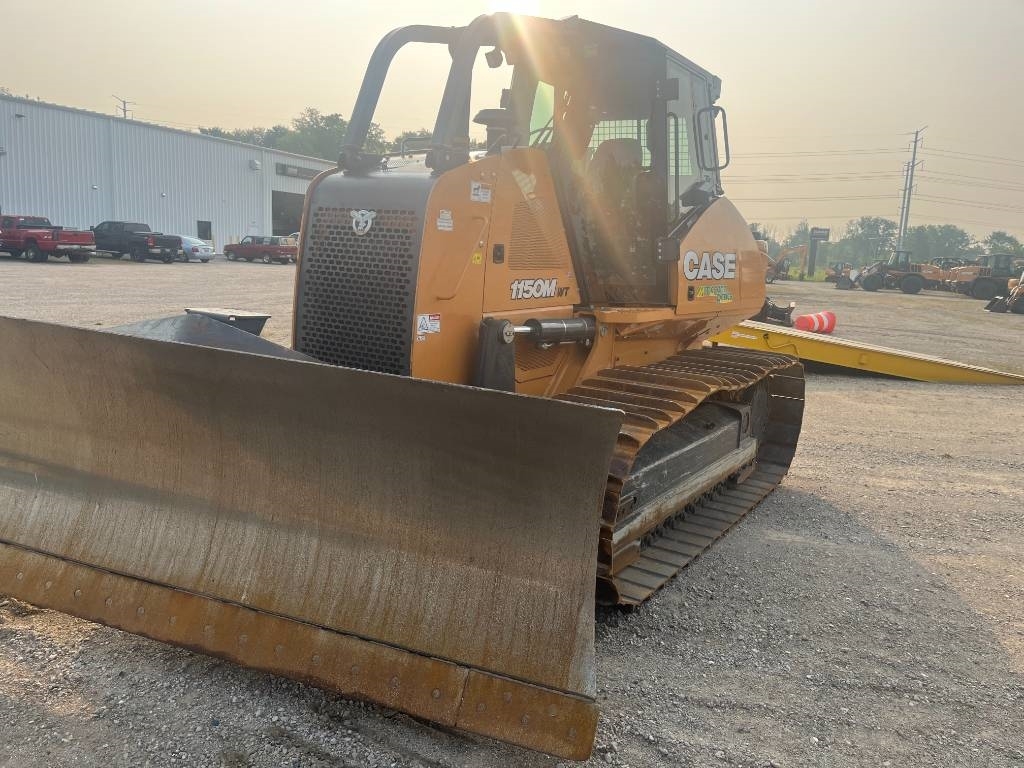 Case 1150 M