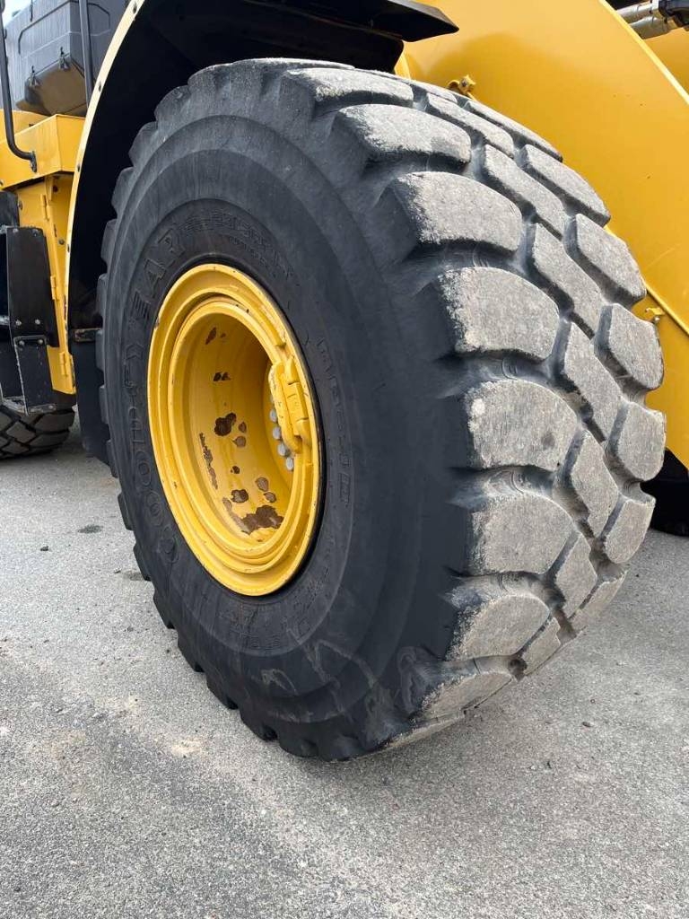 Buy Used Caterpillar 962M Wheel loader for sale in Stockholm, Sweden ...