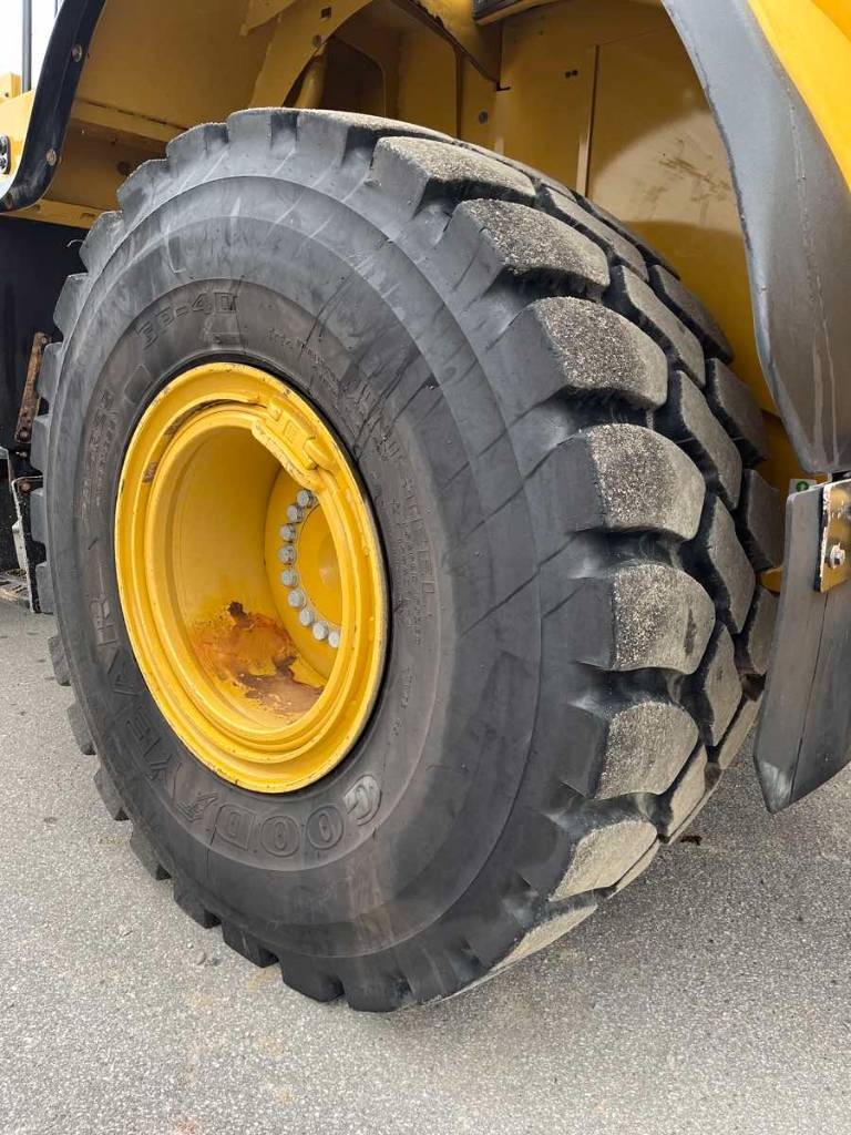 Buy Used Caterpillar 962M Wheel loader for sale in Stockholm, Sweden ...