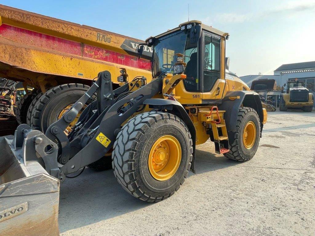 Buy Used Volvo L60H Wheel loader for sale in Stockholm, Sweden · PAN ...