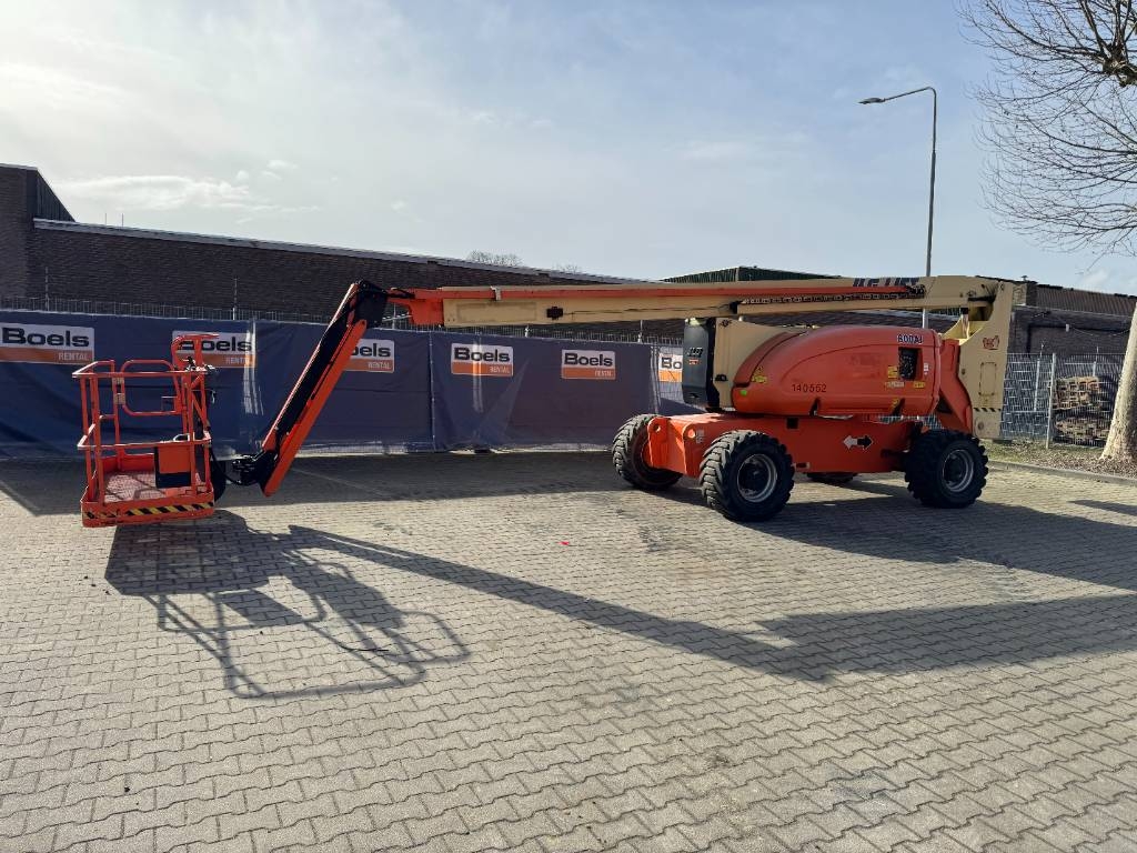 JLG 800AJ - Articulated boom lifts - Construction Equipment - Boels