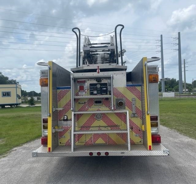 [Other] 2002 HME 1871 SLE 65 FT LADDER FIRE TRUCK