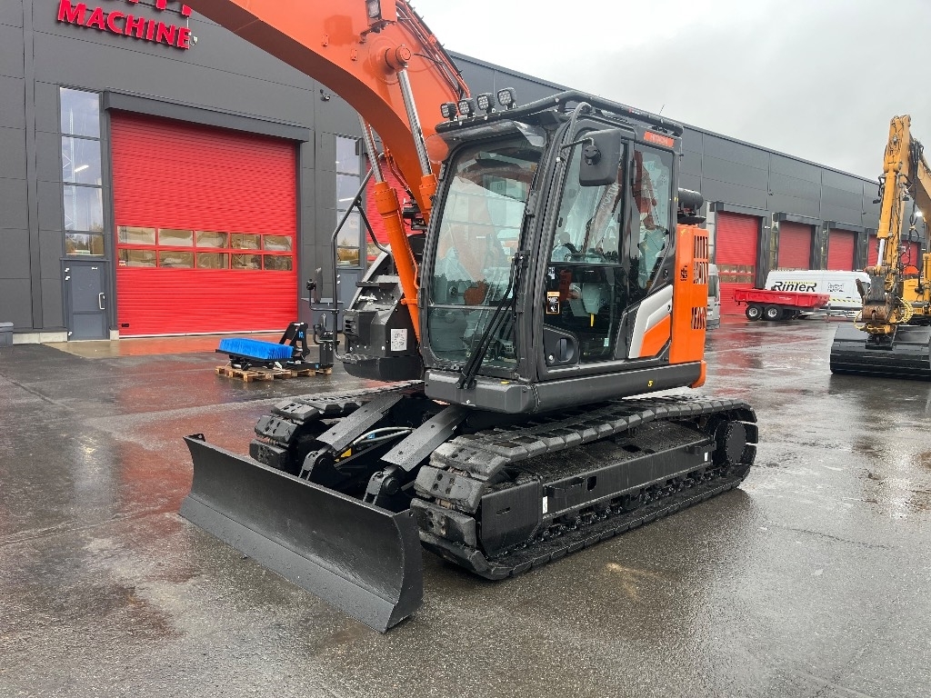 Hitachi ZX 135 US-7 / Engcon+Pihdit, Kauha, Rasvari, HIENO - Crawler ...