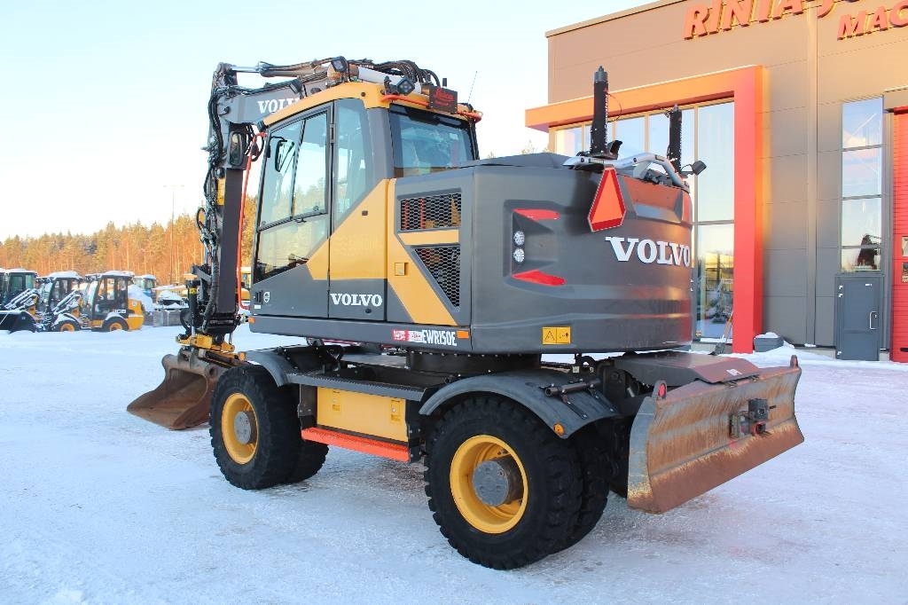 Volvo EWR 150 E / Engcon, Leica 3D, Rasvari, ym! - Pyöräkaivinkoneet ...