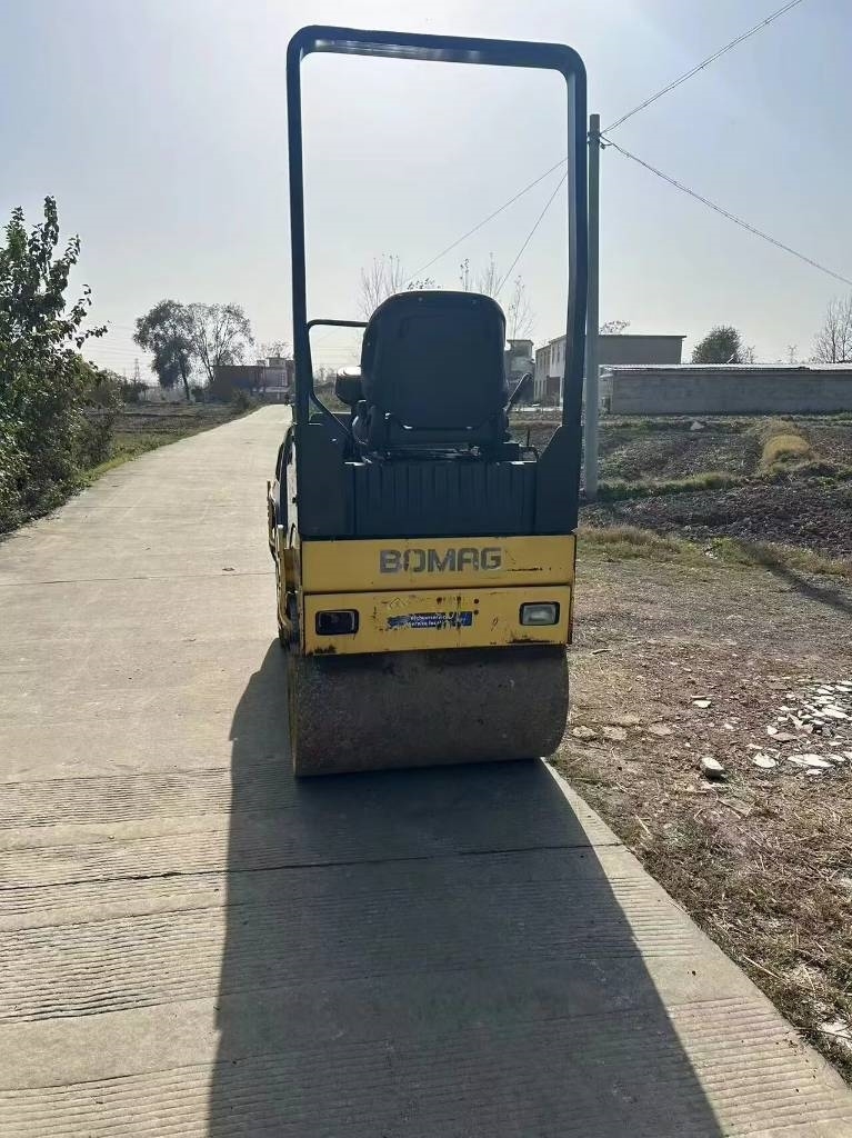 2017 BOMAG BW 100 AD Used Tandem Vibratory Roller for sale | P&E