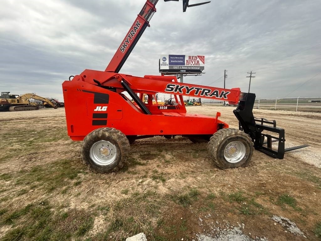 SkyTrak 5028