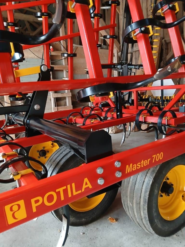 Potila Master 700 H - Äkeet - Maatalous - Agritek-vaihtokoneet