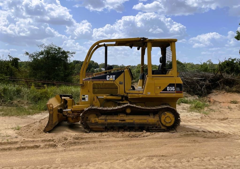 CAT D3G XL