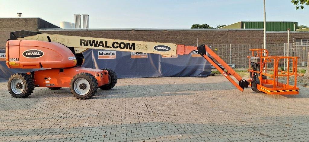 JLG 660 SJ - Telescopic boom lifts - Construction Equipment - Boels