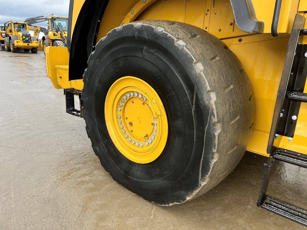 Buy Used Caterpillar 980M Wheel loader for sale in Stockholm, Sweden ...