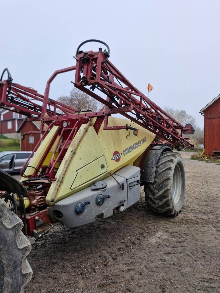 Hardi Commander 3200 - Trailed sprayers - Agriculture - Danish Agro ...
