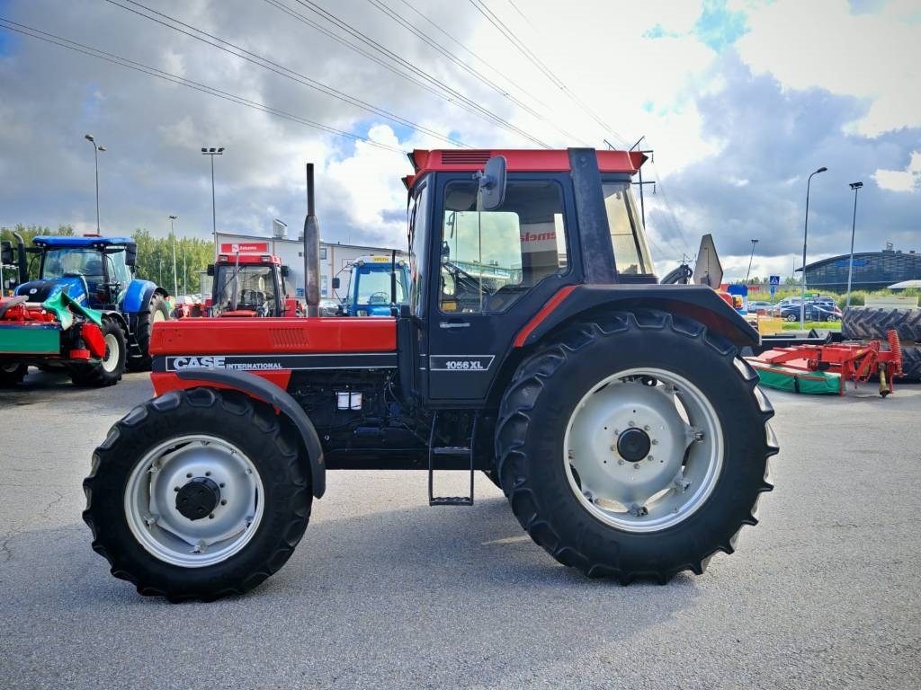 Case IH 1056 XL MYYTY - Traktorit - Maatalous - Agritek-vaihtokoneet