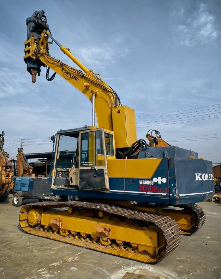 Komatsu PC 200 LC-3