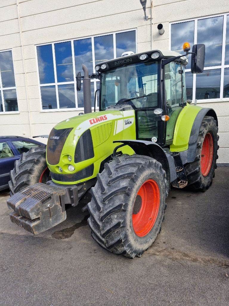 CLAAS Arion 640 - Tractors - Agriculture - Danish Agro Machinery