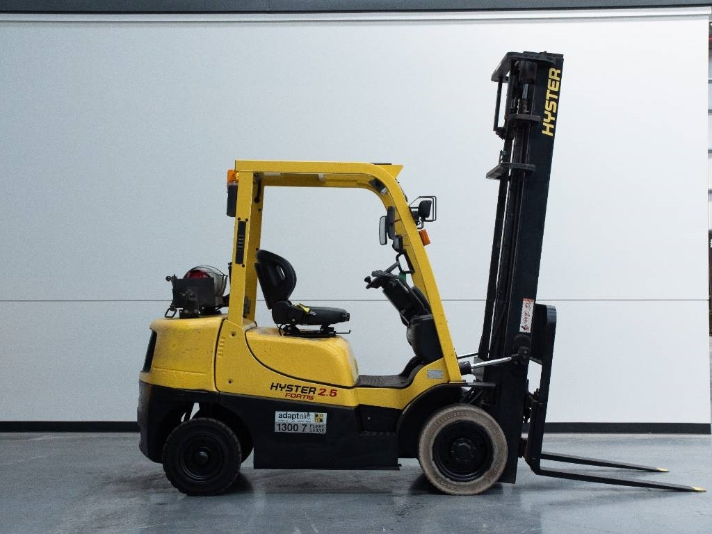 Hyster H2.5TX - LPG counterbalance Forklifts - Material Handling - Hyster