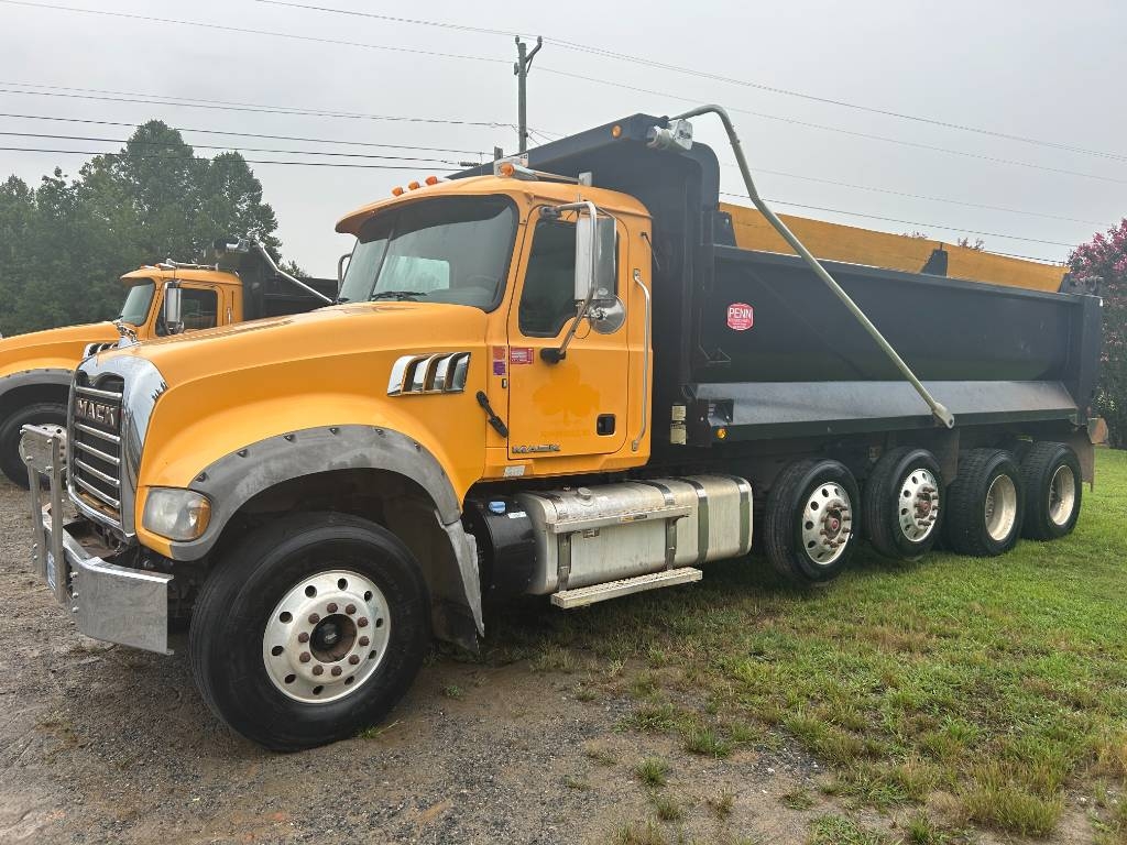 Mack GU713 Quad Axle Automatic Quad Axle Dump Truck