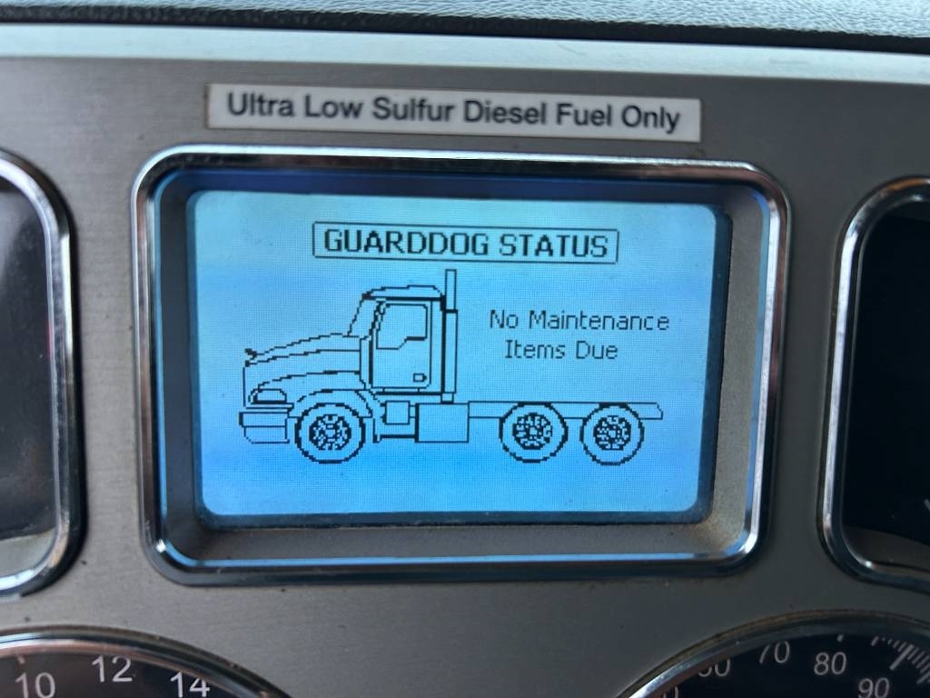 Mack GU713 Quad Axle Automatic Quad Axle Dump Truck
