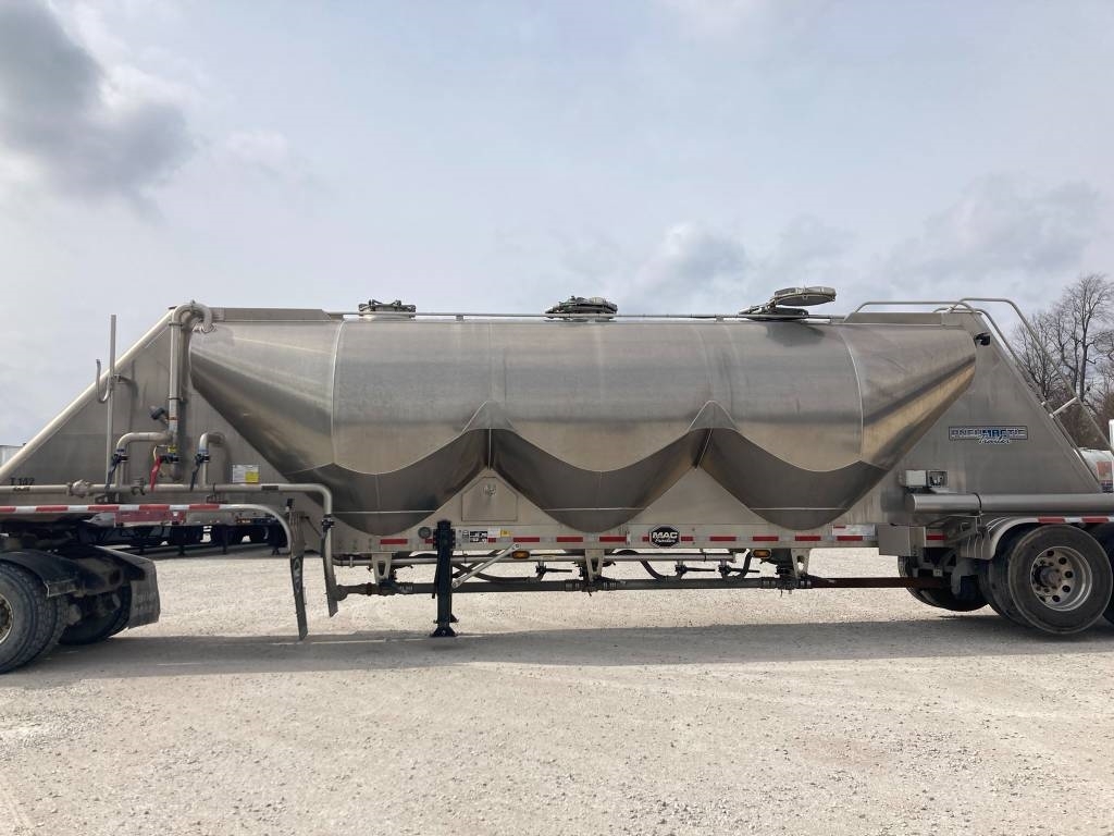 Pneumatic Bulk Trailer For Sale | Ritchie List