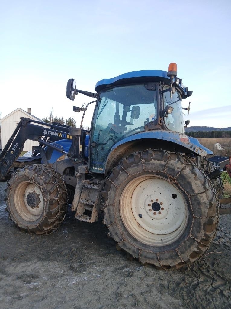 New Holland T6040 - Tractors - Agriculture - Danish Agro Machinery