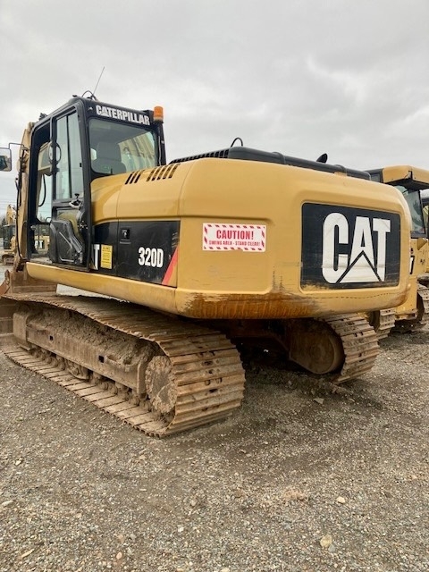 CAT 320 D L