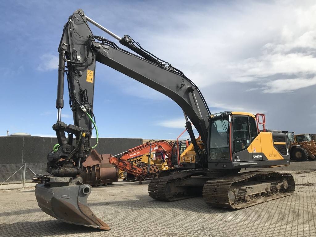 Volvo EC250EL - Crawler excavators - Construction - Volvo CE Emea