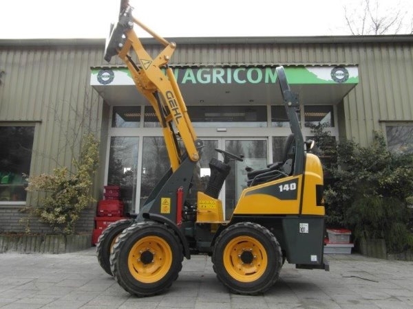 Gehl AL 140 occasion, Année d'immatriculation: 2012 - Mini chargeuse ...
