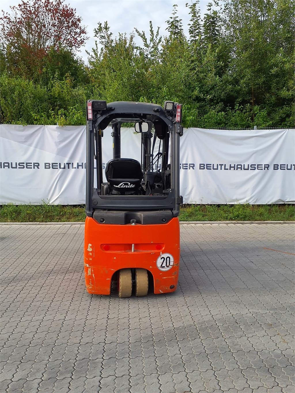 Linde E16 - Elektro-Stapler - Flurförderzeuge - Beutlhauser