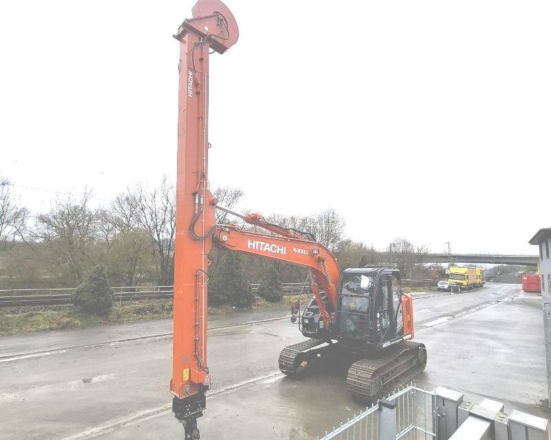 Hitachi ZX 135 US-6 Teledipper - Crawler Excavators - Construction ...