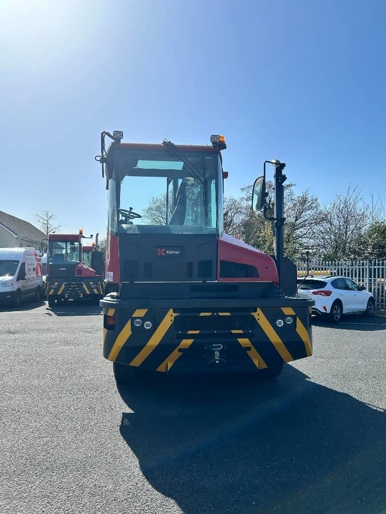 Terminal tractors - Material handling equipment - Kalmar Used Machines