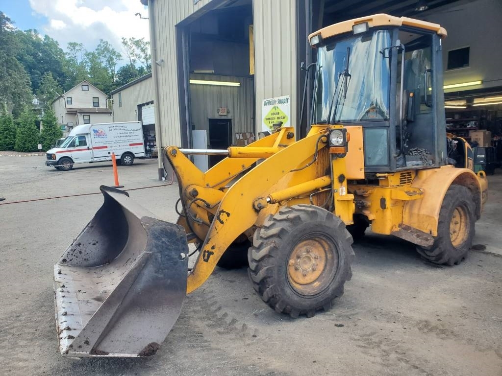 JCB 407 B