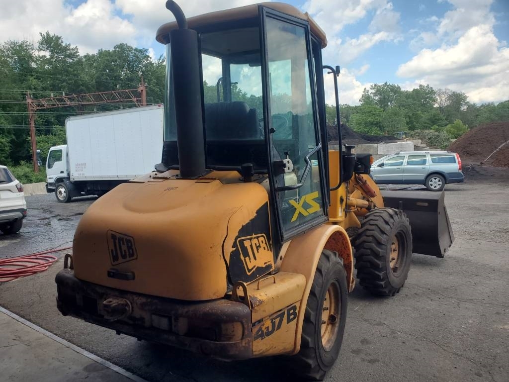 JCB 407 B