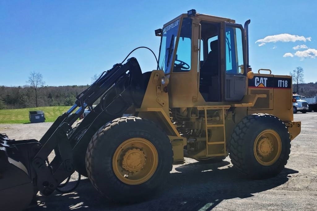 Caterpillar IT18