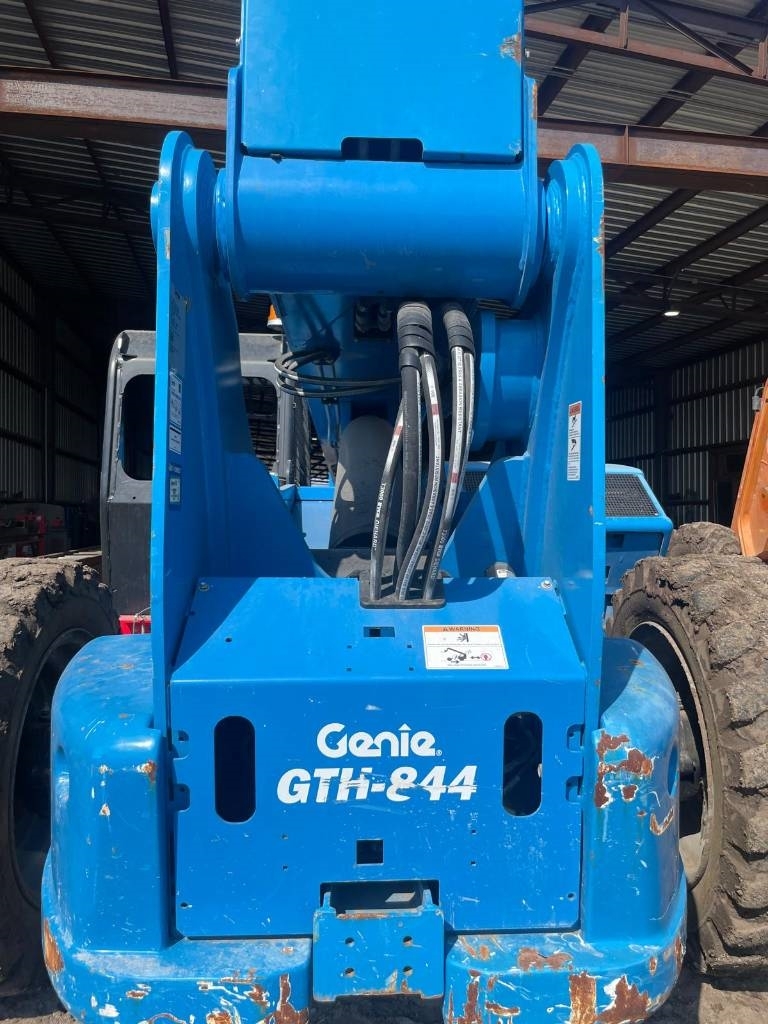 Genie GTH 844